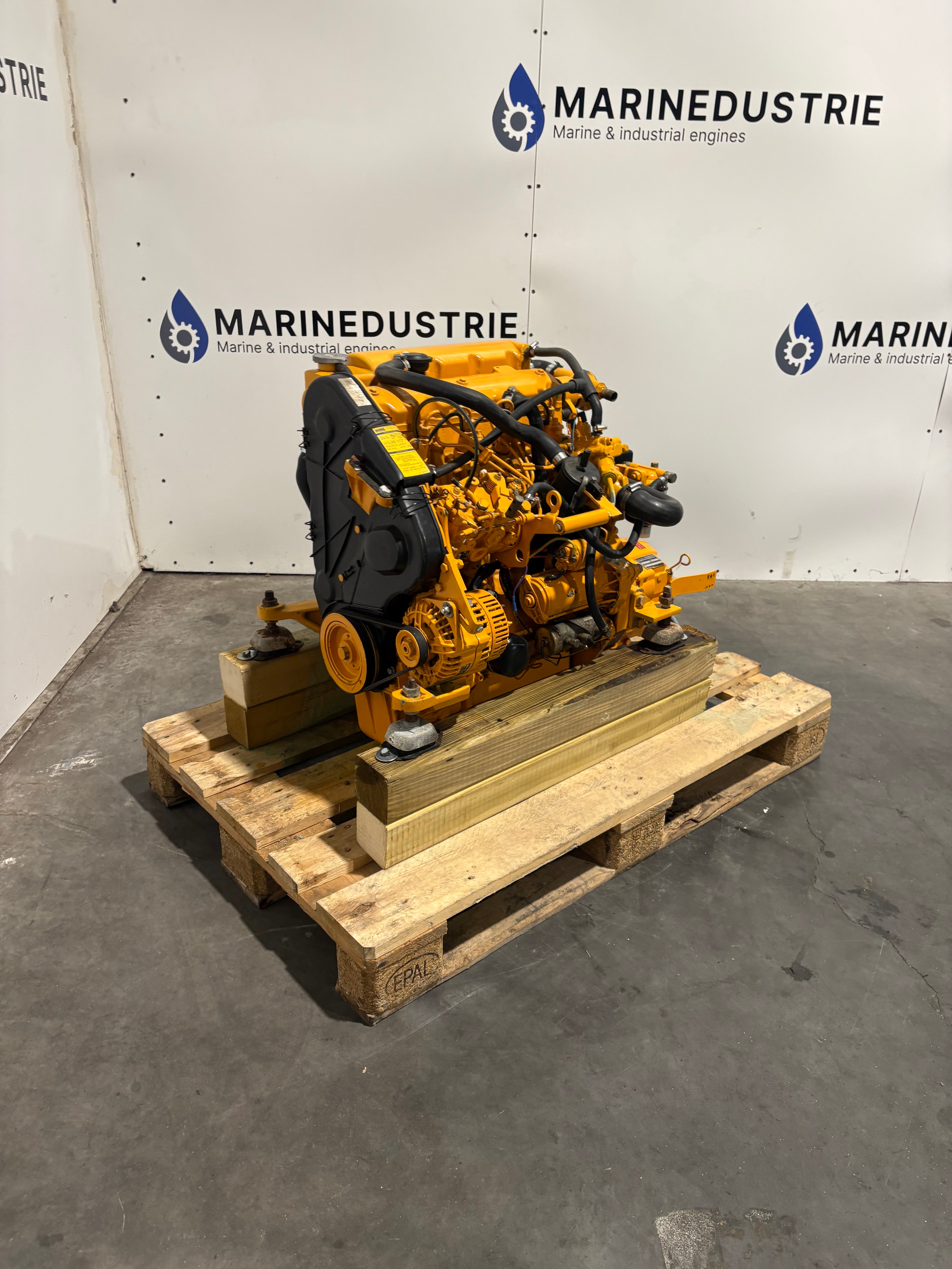 Vetus P4.42 TMC60 | 63 HP Marine engine with reversing gear – MarineDustrie