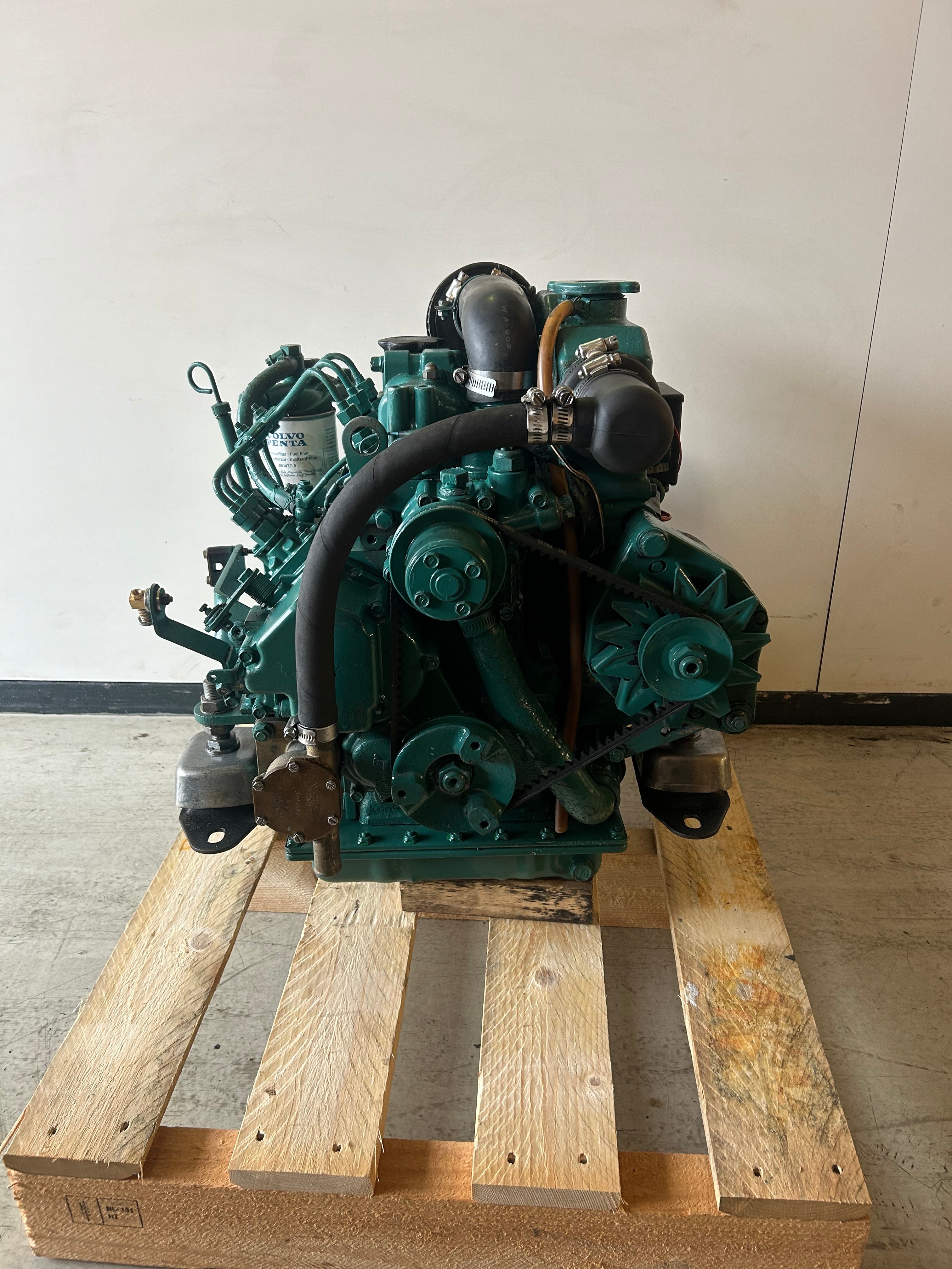 Used marine engine | New inboard engine | View them here – MarineDustrie